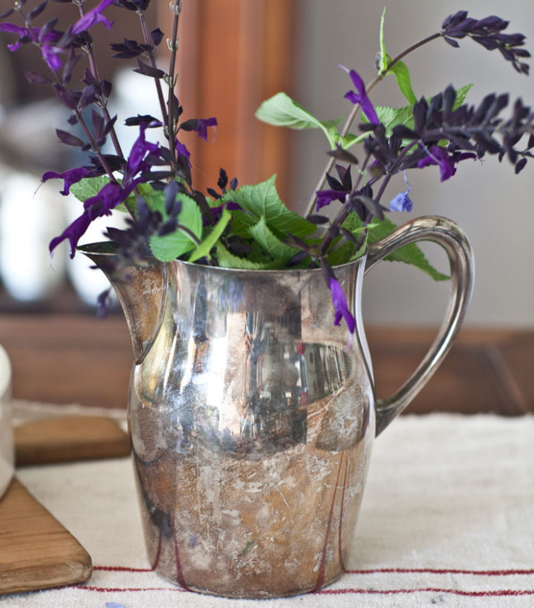 How to Identify Farmhouse French Pitchers - Cedar Hill Farmhouse