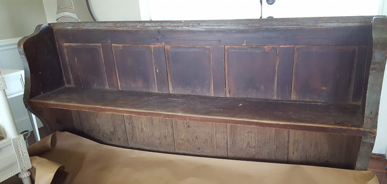 Painting a Church Pew - Cedar Hill Farmhouse